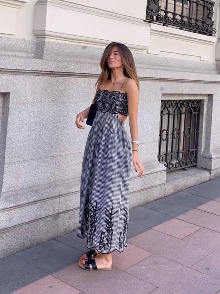 Katlyn | Stylish Gingham Dress – Jones Boutique